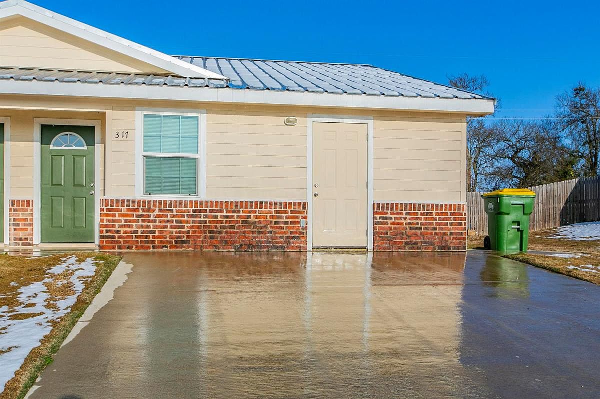317 S Jena St #317, Riesel, TX 76682 | Zillow