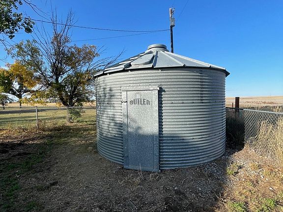 425 2nd St NE, Rudyard, MT 59540 | MLS #23-583 | Zillow