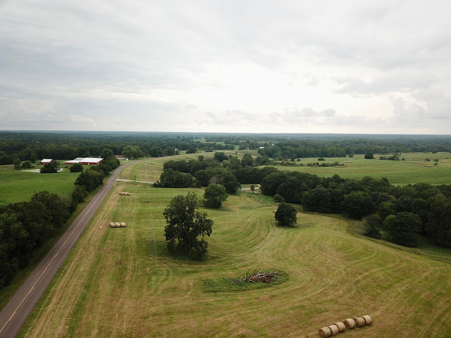 1 Heartland Hls, Clark, MO 65243 | Zillow