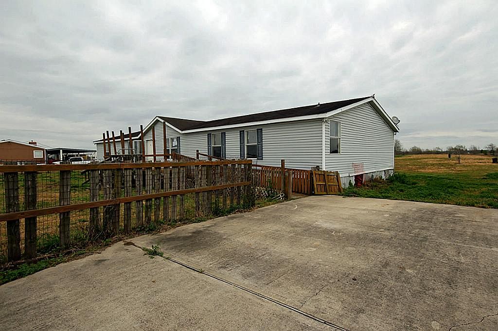 13435 Amanda Dr, Alvin, TX 77511 | Zillow