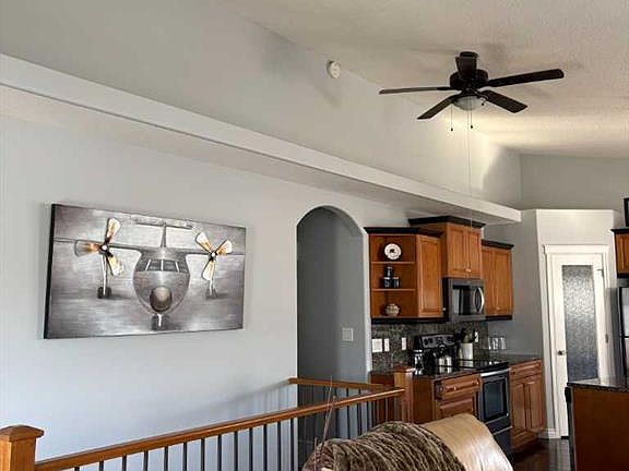 9102 S 127th Ave, Peace River, AB T8S 1W7 | MLS #A2303962 | Zillow