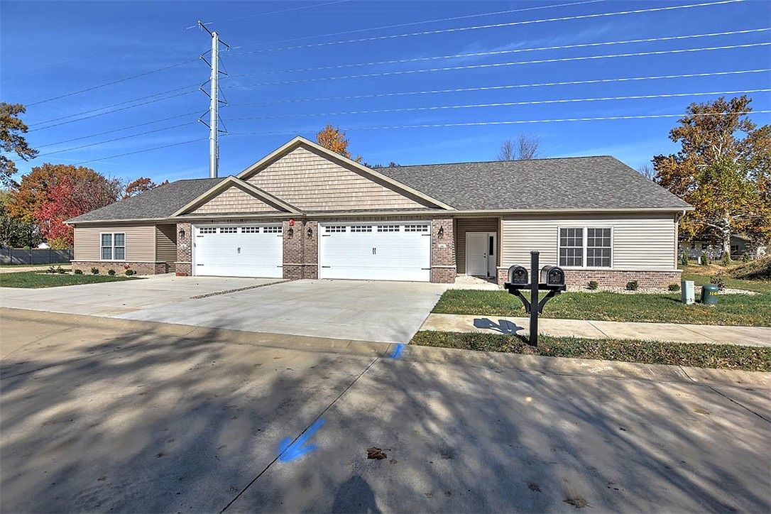 540 W Lourdes Pl, Decatur, IL 62526 | Zillow