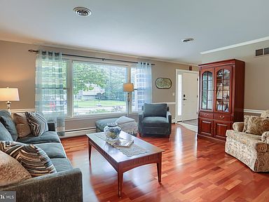 915 King St, Palmyra, PA 17078 | Zillow