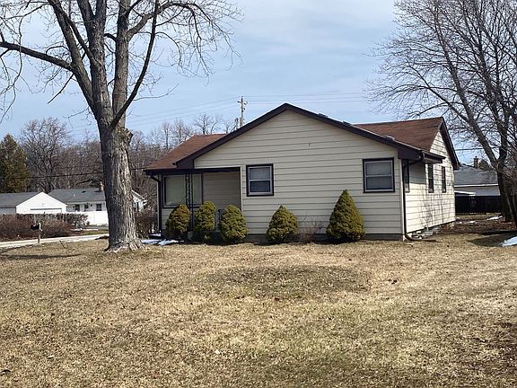 8532 N 52nd St, Brown Deer, WI 53223 | Zillow