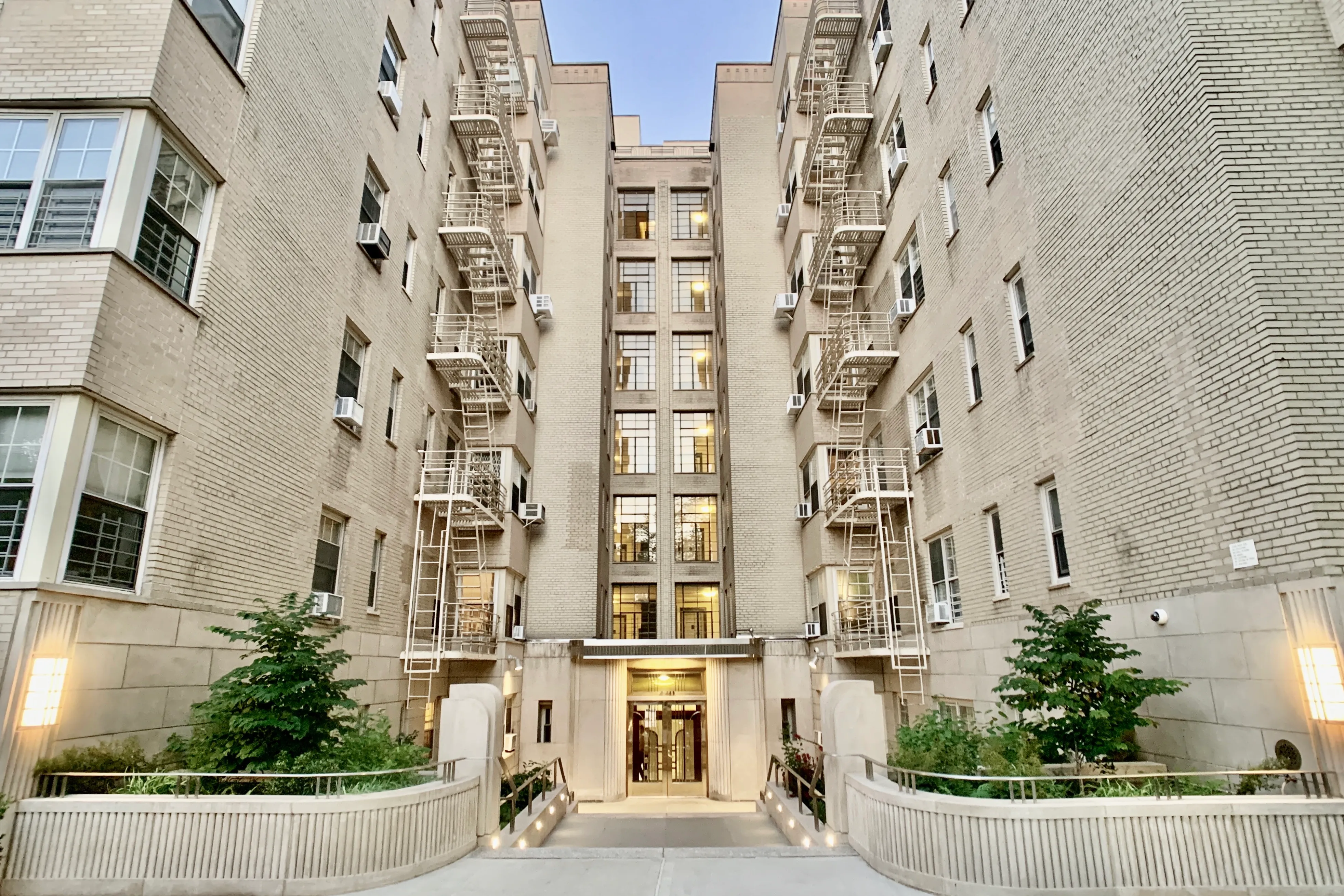 720 Ft Washington Avenue in Hudson Heights : Sales, Rentals, Floorplans ...