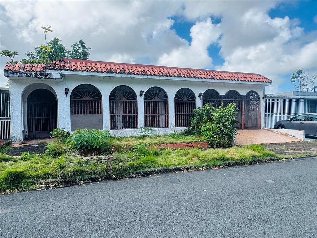 Urb Villa Nevarez Calle #17, San Juan, PR 00927 | Zillow