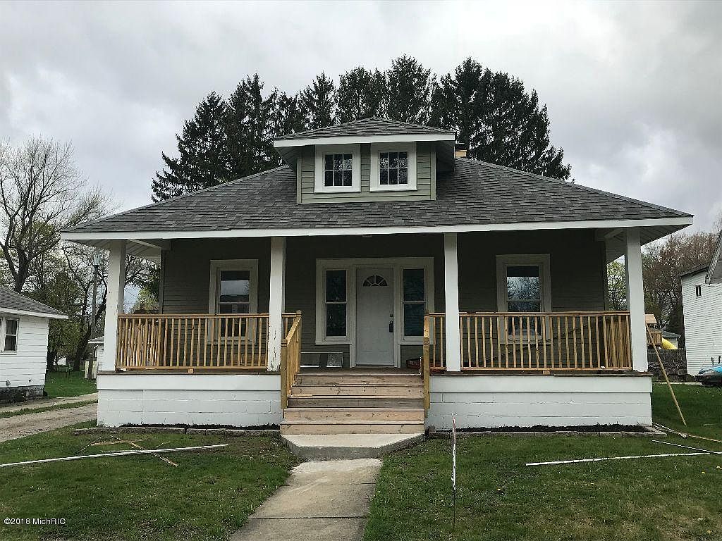 308 Cecil St, Buchanan, MI 49107 | Zillow