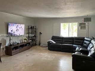 6115 SW Miami FL | Zillow