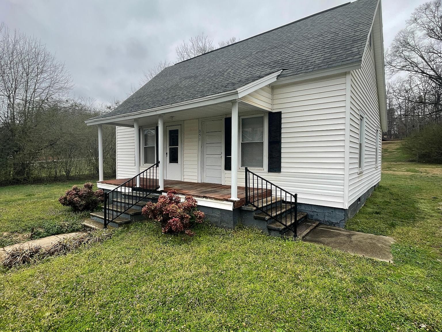 351 Carney St, Drayton, SC 29333 | Zillow