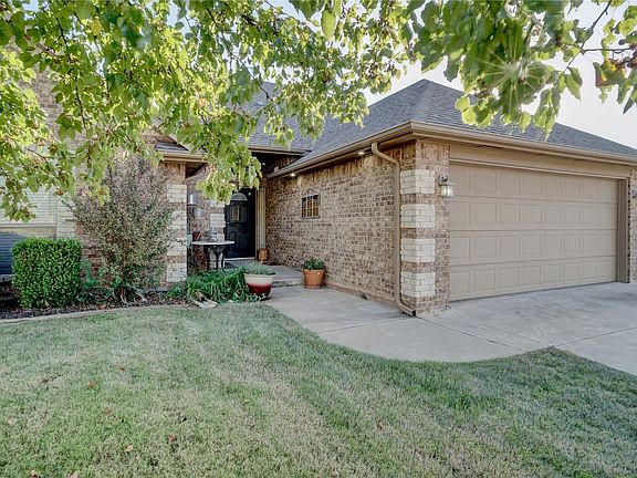 3224 SE 33rd St, Moore, OK 73165 | MLS #1087327 | Zillow