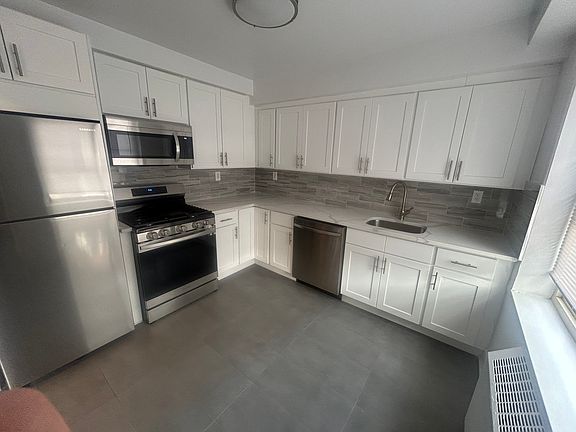 195-06 50th Ave #C, Fresh Meadows, NY 11365 | Zillow