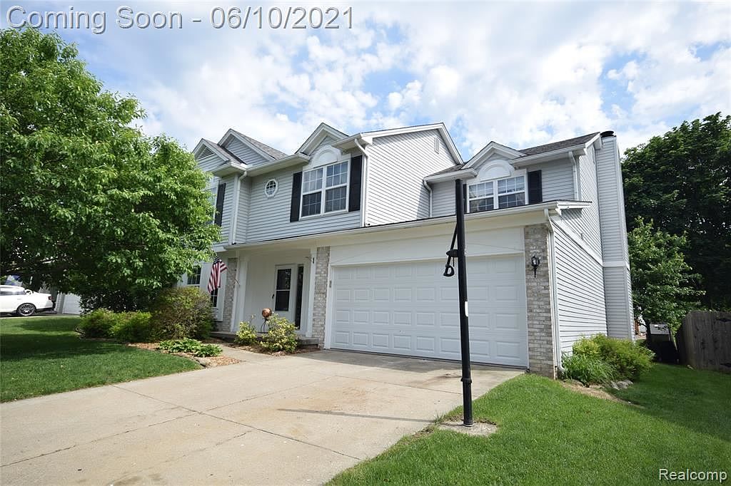 810 2nd St, Fenton, MI 48430 | Zillow