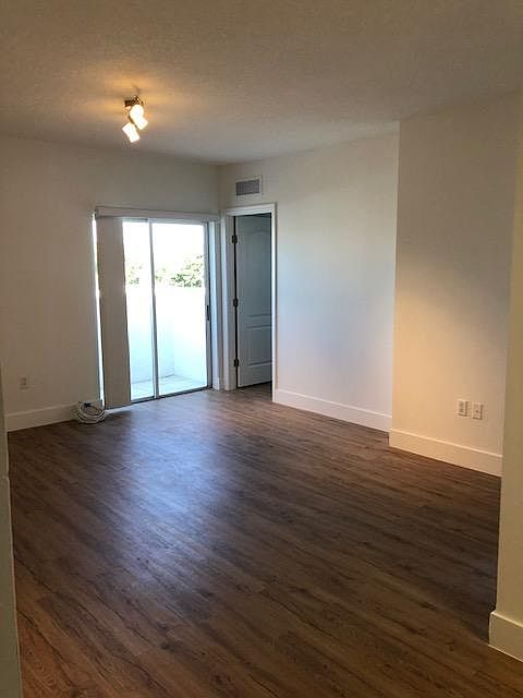 3051 SW 27th Ave APT 406, Miami, FL 33133 | Zillow