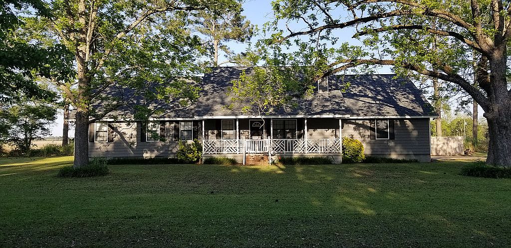 388 Swallow Ln, Wray, GA 31798 | Zillow