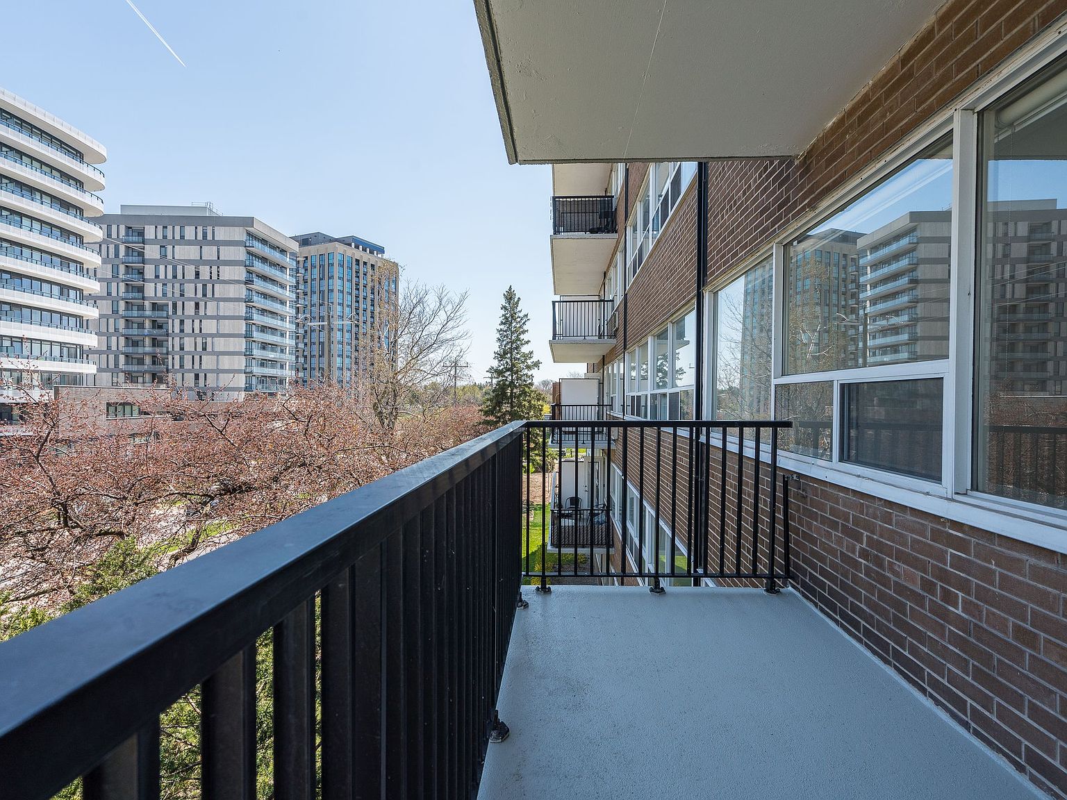 150 The Donway W #2B-1BA-786SQFT, Toronto, ON M3C 2G2 | Zillow