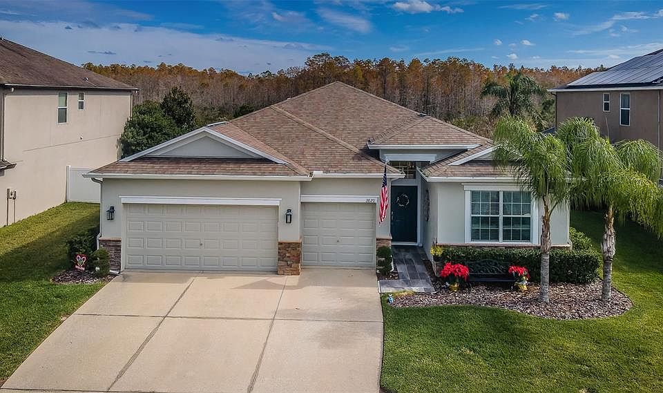 Round Table Clubhouse Concord | Cabinets Matttroy