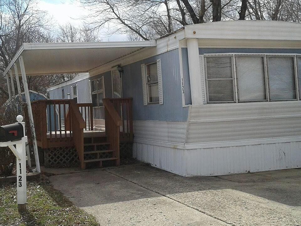 1123 Kay Ct, Decatur, IL 62526 | Zillow