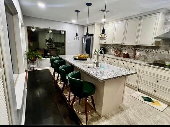 11502 Village Place Dr, Houston, TX 77077 | MLS #73237702 | Zillow