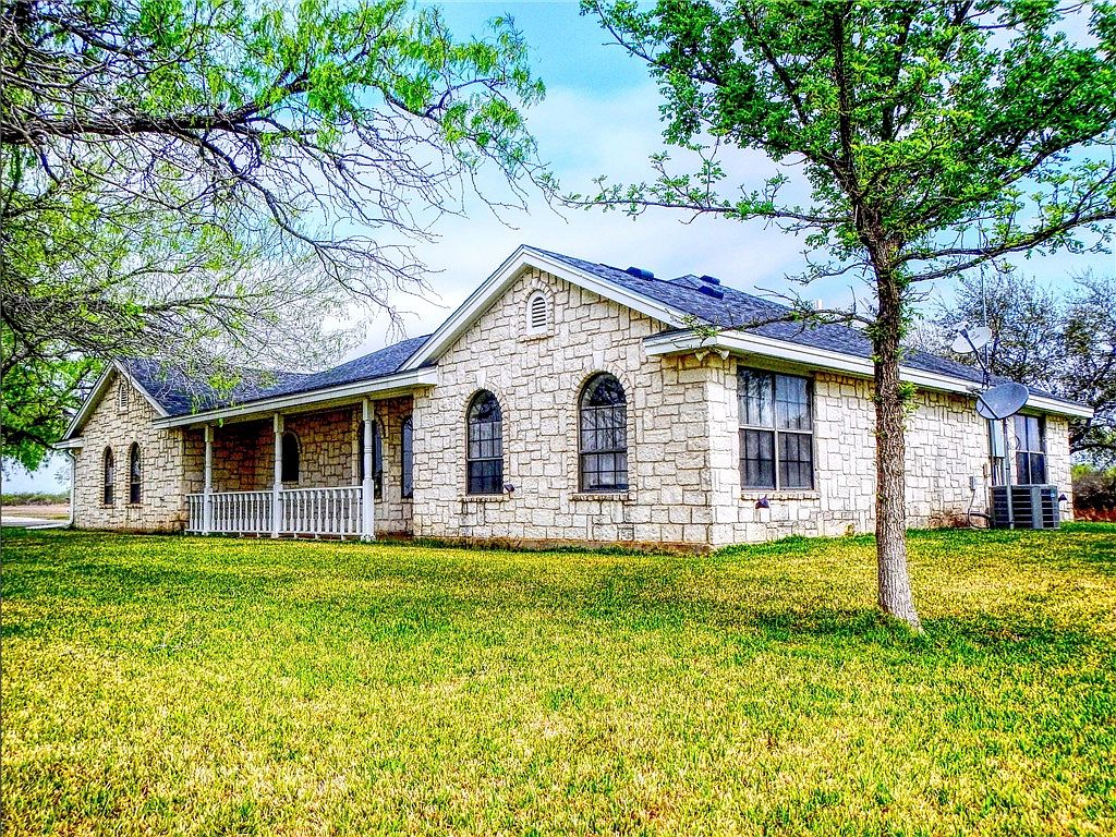 Undisclosed Address Alice Tx 78332 Mls 397013 Zillow 