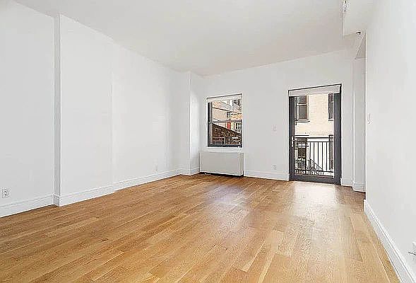 254 Front St APT 4A, New York, NY 10038 | Zillow