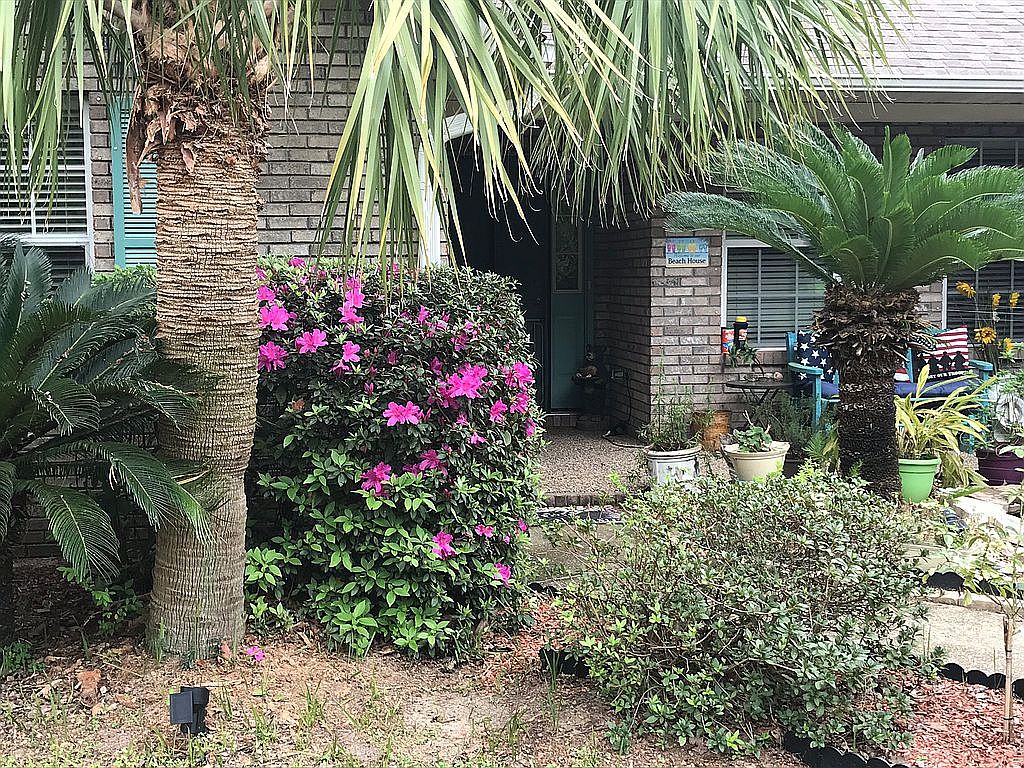 7018 Gandy Dr, Navarre, FL 32566 | Zillow