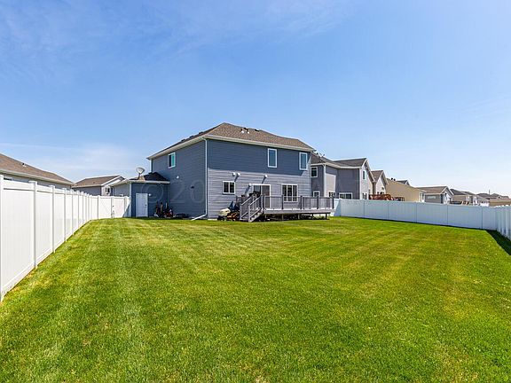 6086 58th Ave S, Fargo, ND 58104 | MLS #23-2318 | Zillow