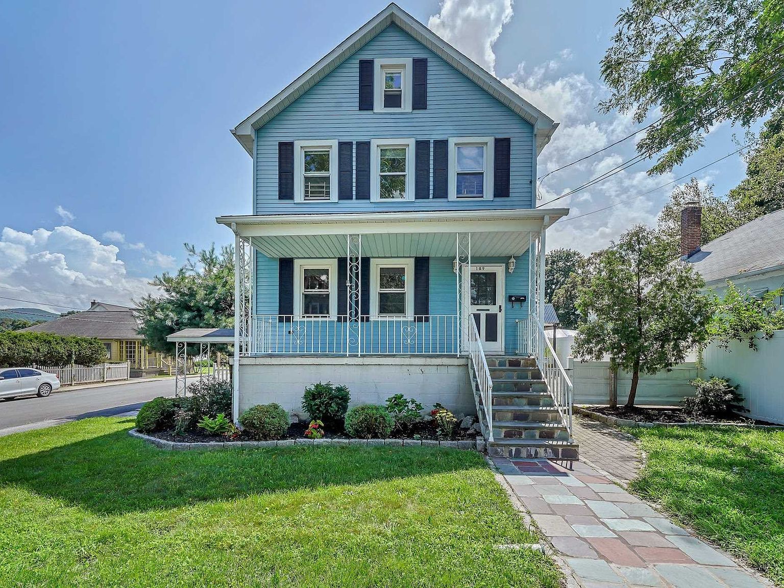 189 Rombout Ave, Beacon, NY 12508 | Zillow