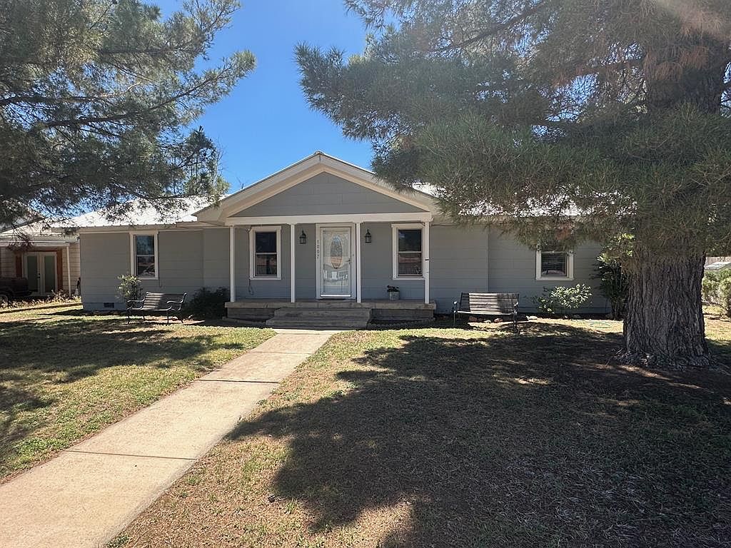 1007 N 5th St, Alpine, TX 79830 | Zillow