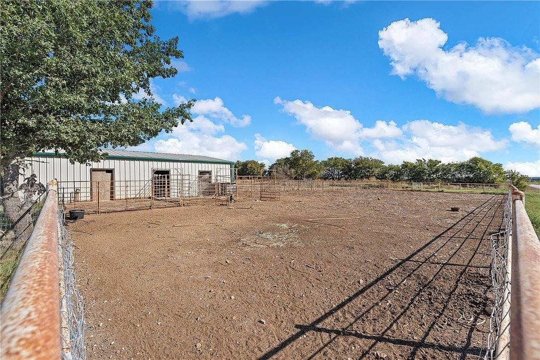 1025 Hcr #2421, Hillsboro, TX 76645 | Zillow