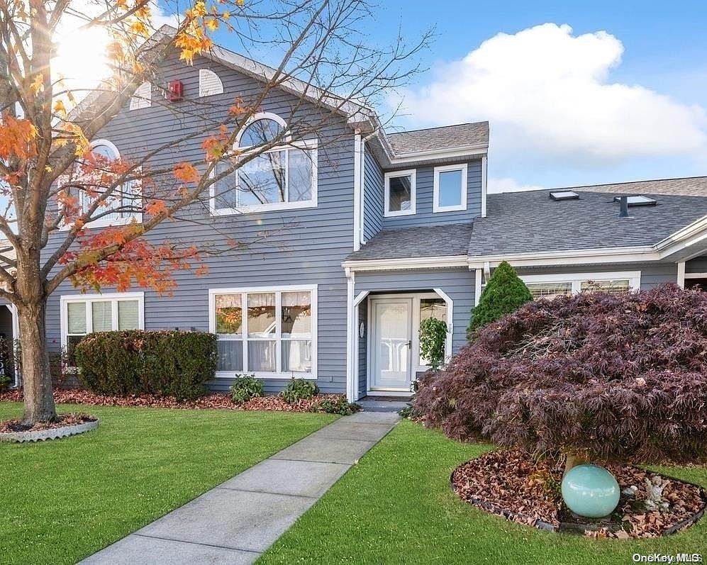 705 Spring Lake Drive #705, Middle Island, NY 11953 | Zillow