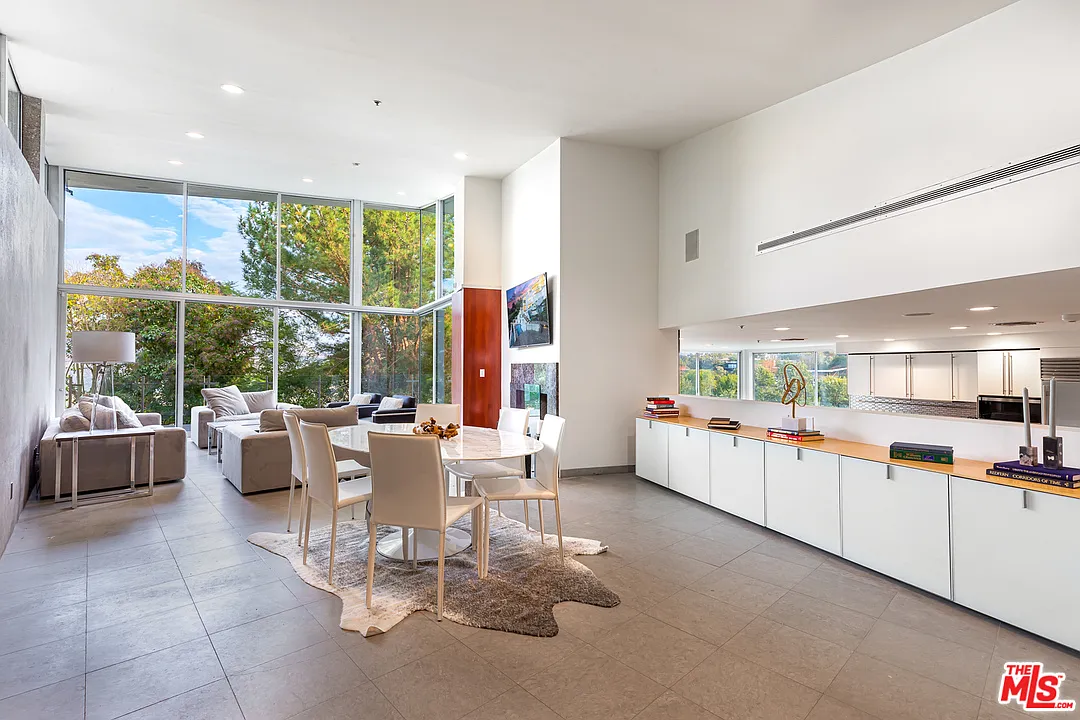 Abandoned: Inside Mary J. Blige's Former Hollywood Hills Mansion ...