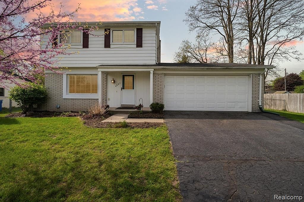 4897 Clinton Way Dr, Waterford, MI 48328 | MLS #20230037266 | Zillow