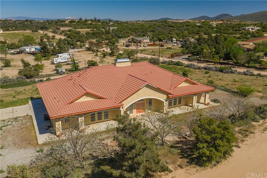 5335 Summit Truck Trl, Oak Hills, CA 92344 | Zillow