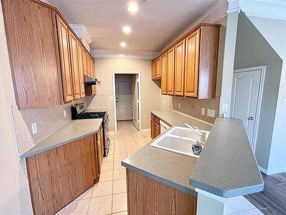 3651 Royal Royce Dr, Houston, TX 77042 | Zillow