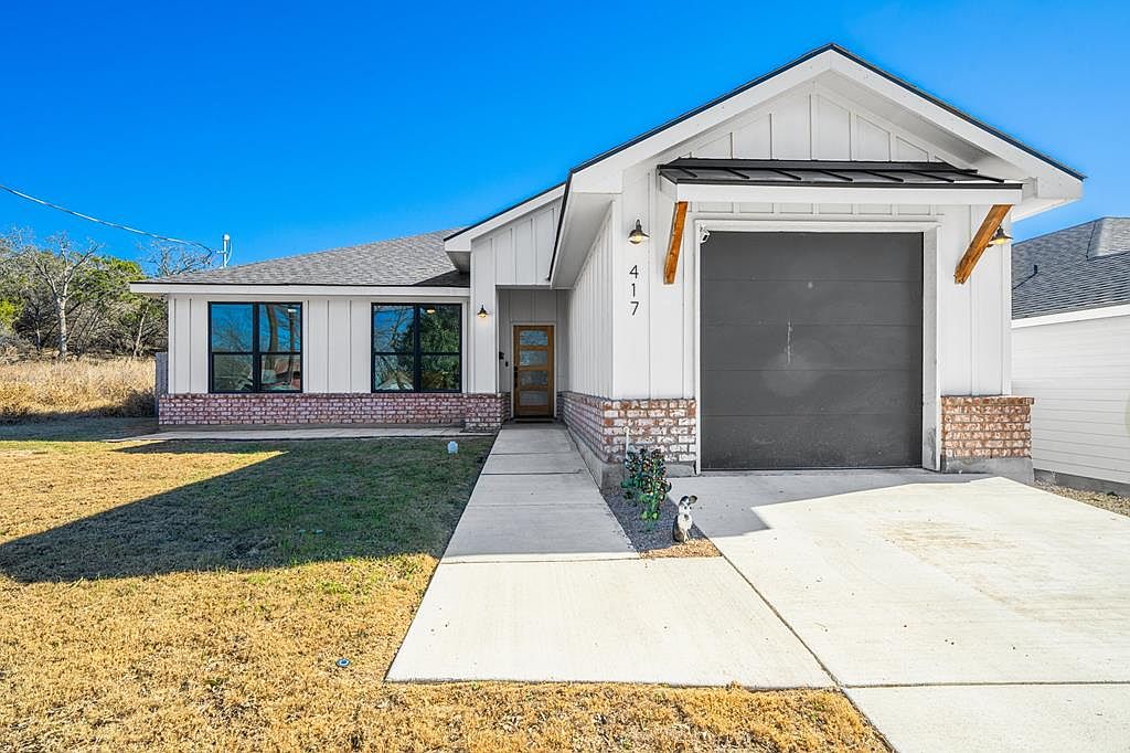 417 N Meeker Rd, Kerrville, TX 78028 | Zillow