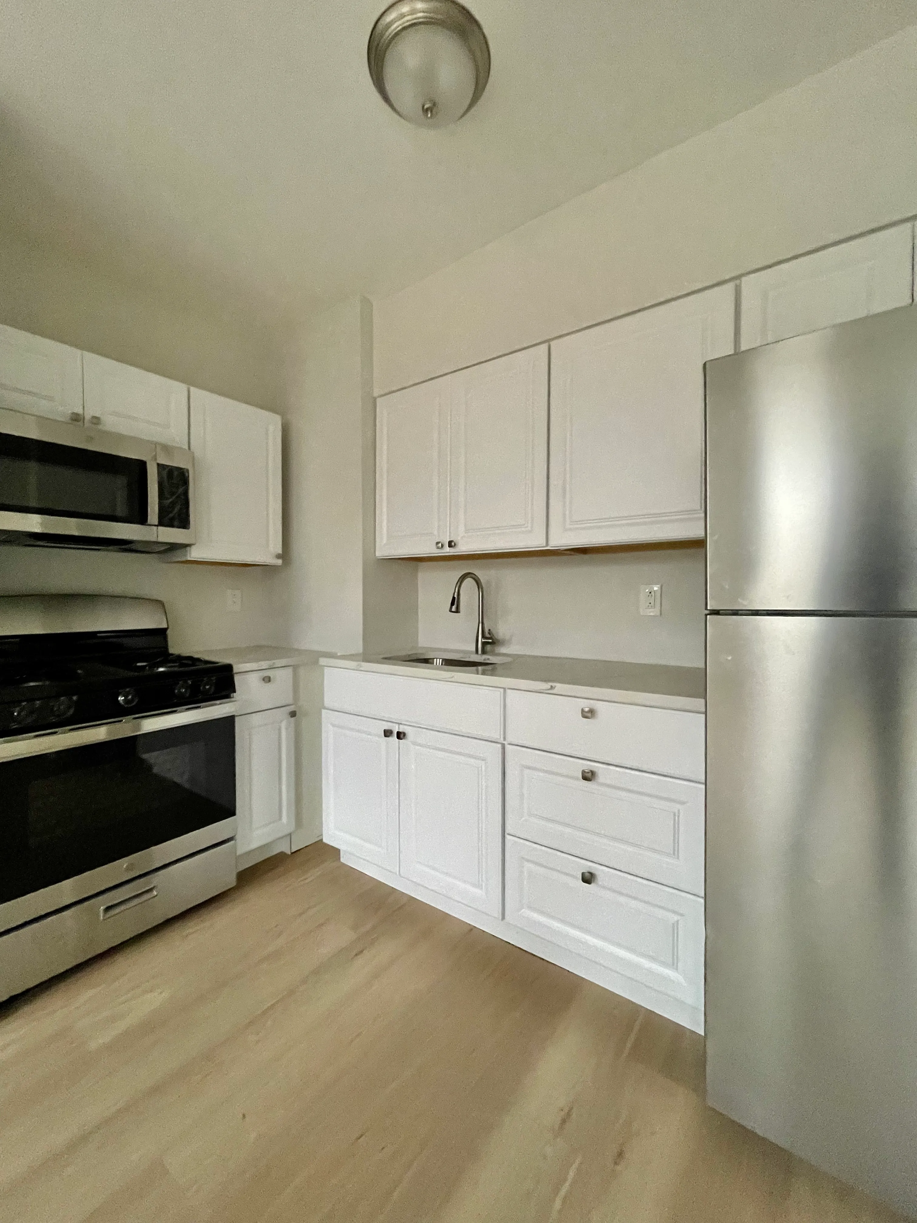152 Parkside Avenue #3J in Prospect Park South, Brooklyn | StreetEasy