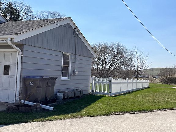 6617 WASHINGTON AVENUE, Racine, WI 53406 | MLS #1832445 | Zillow