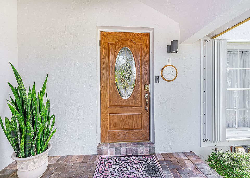 9761 SW 217th St, Cutler Bay, FL 33190 | Zillow