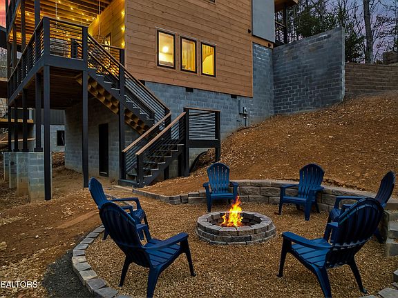 1607 Bluff Ridge Rd, Sevierville, TN 37876 | MLS #1274368 | Zillow