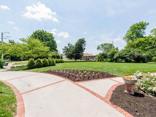 2733 Kingston Pike, Knoxville, TN 37919 | Zillow