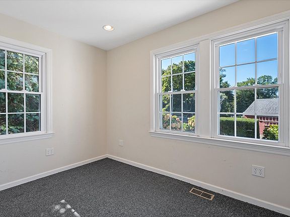 645 Hamilton Ave, Mattituck, NY 11952 | MLS #383806 | Zillow