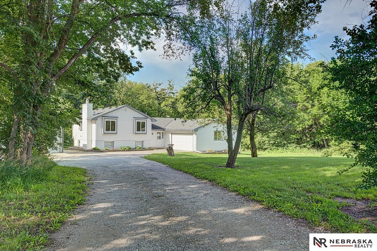 18605 Cornish Rd, Springfield, NE 68059 | Zillow