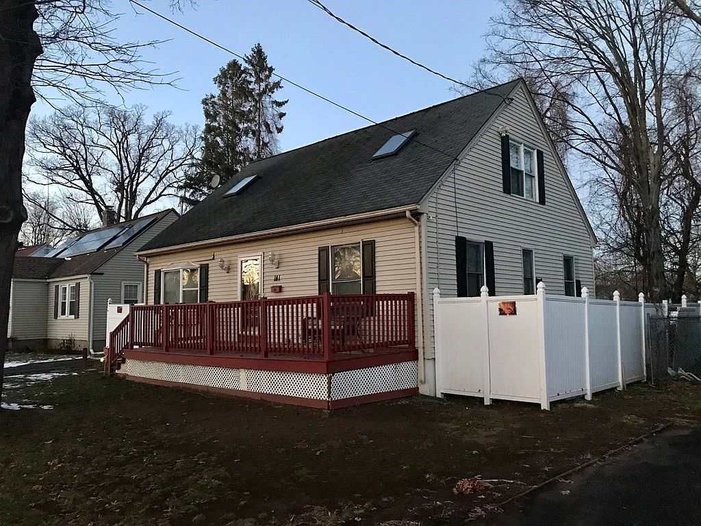 141 Dorset St, Springfield, MA 01108 | Zillow