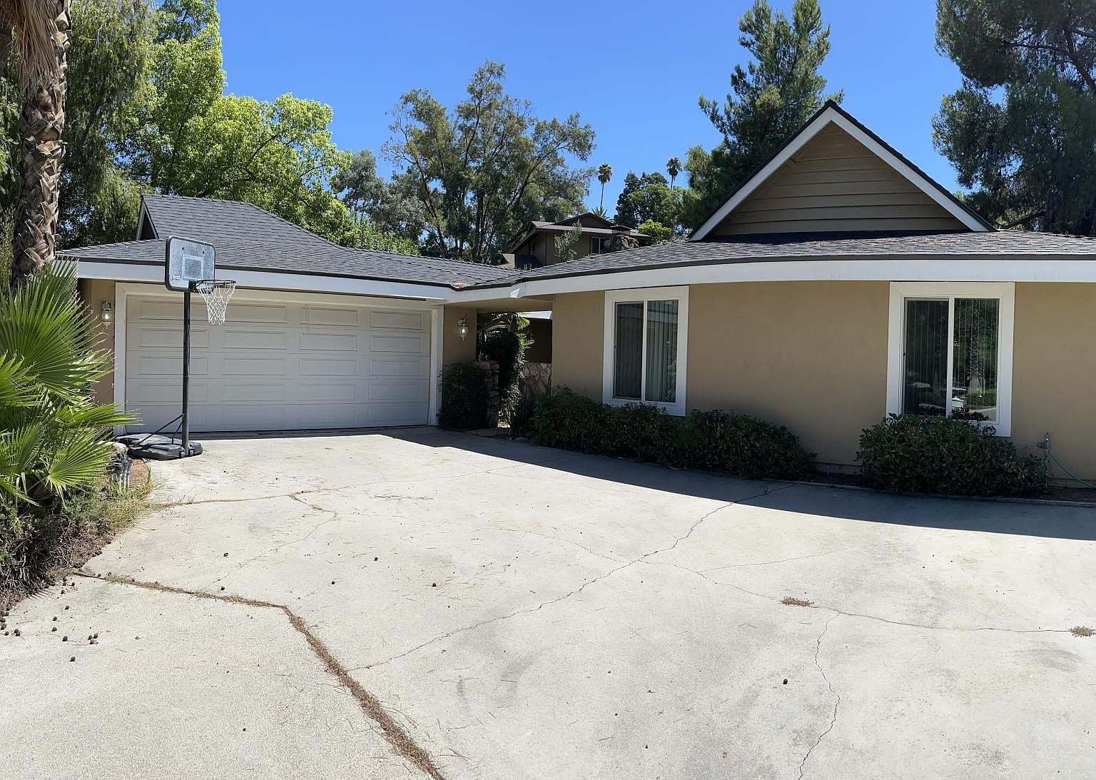 1168 Monte Vista Dr, Riverside, CA 92507 | Zillow