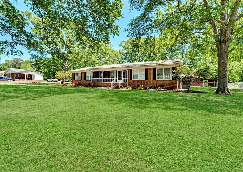 302 Forest Ln, Belton, SC 29627 | MLS #20262081 | Zillow