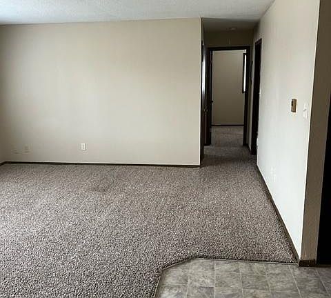 285 38th Street Dr SE #3, Cedar Rapids, IA 52403 | Zillow
