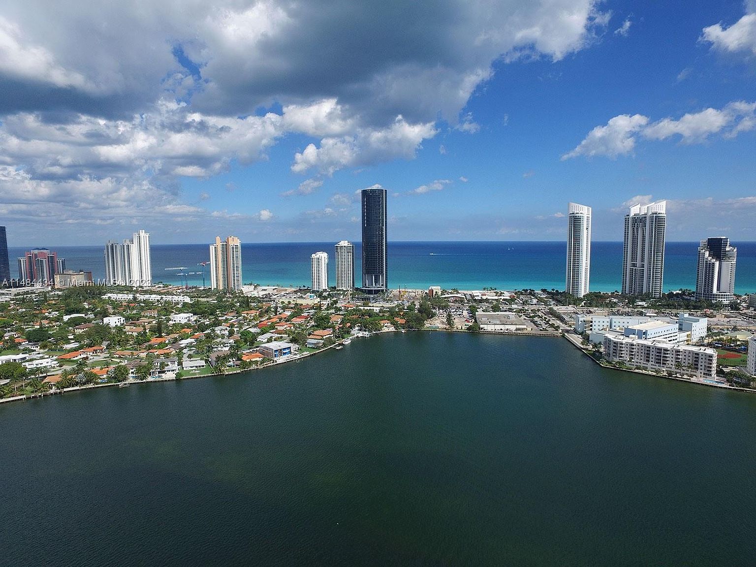 18555 Collins Ave APT 2305, Sunny Isles Beach, FL 33160 | MLS # ...