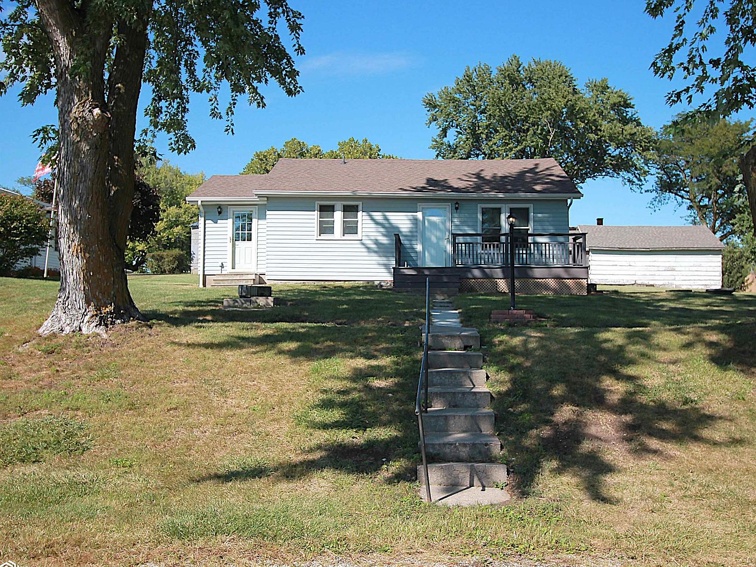 403 Main St, Yorktown, IA 51656 | Zillow