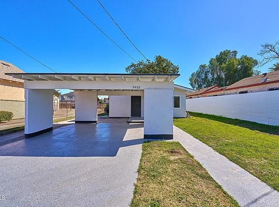 9408 Grape St, Los Angeles, CA 90002 | Zillow