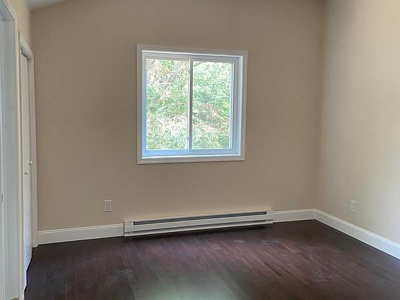 224 Sand Spring Rd APT 1, Cresco, PA 18326 | Zillow